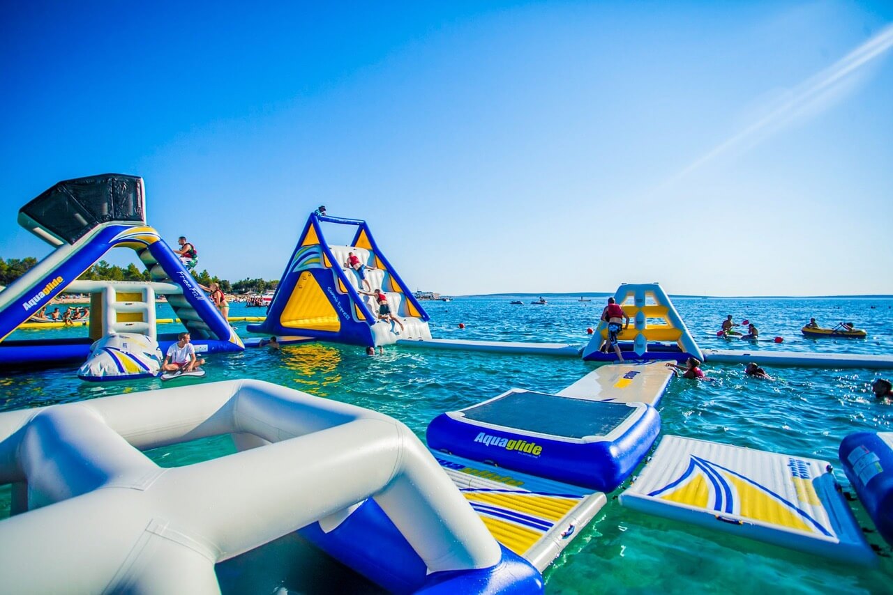 3 Inflatable Water Parks in Michigan - LittleGuide Detroit