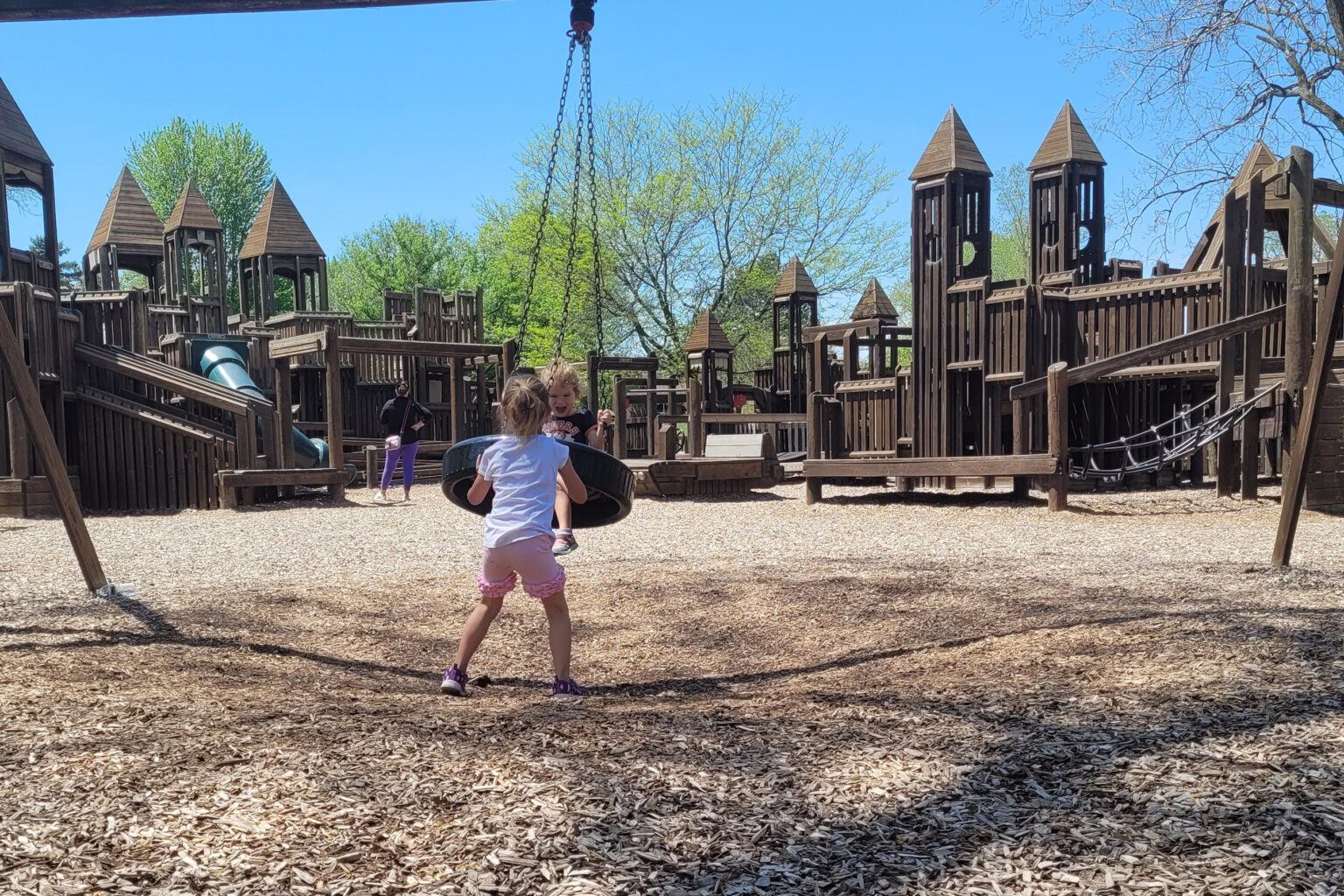 Fenced In Playgrounds In The Metro Detroit Area - LittleGuide Detroit