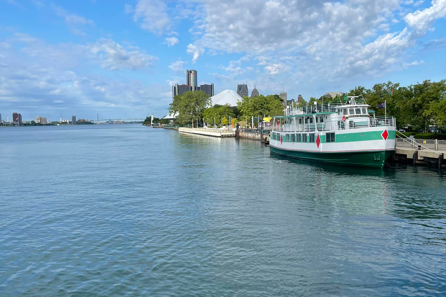 Where To Spend The Day On The Water In Metro Detroit - LittleGuide Detroit