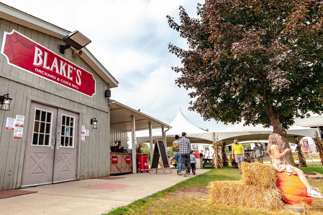 Blake’s Lyon Township Hosts Fall Kick-off Celebration - LittleGuide Detroit