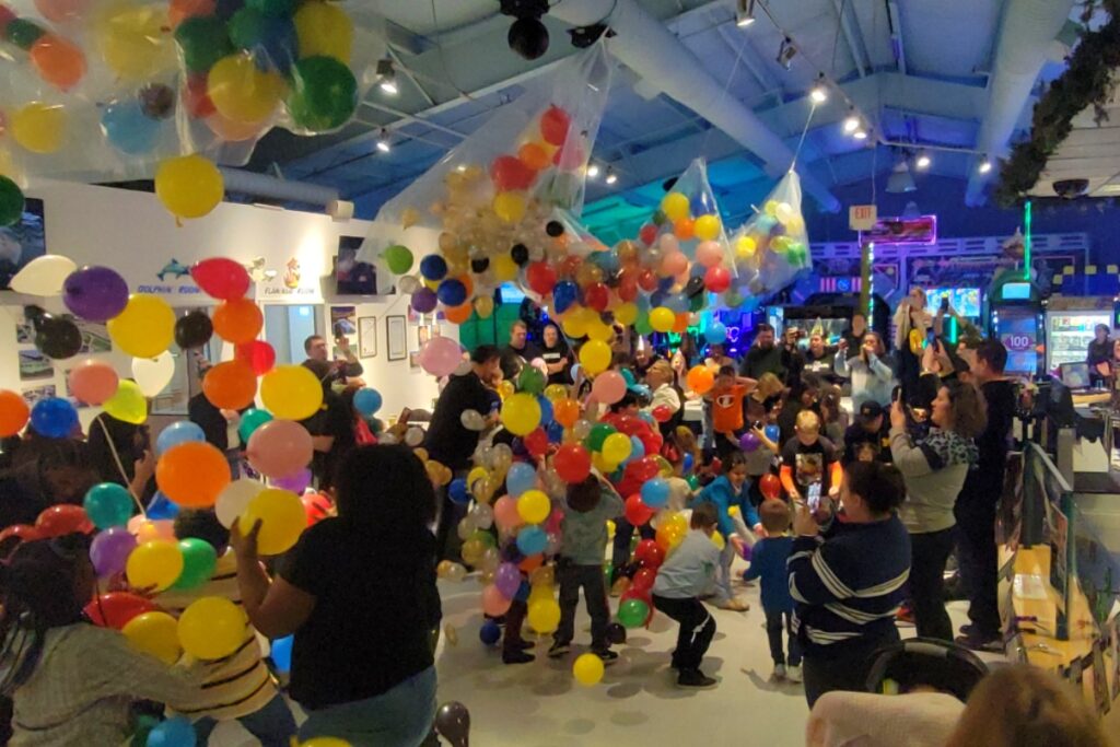 Snowman Camp - LittleGuide Detroit