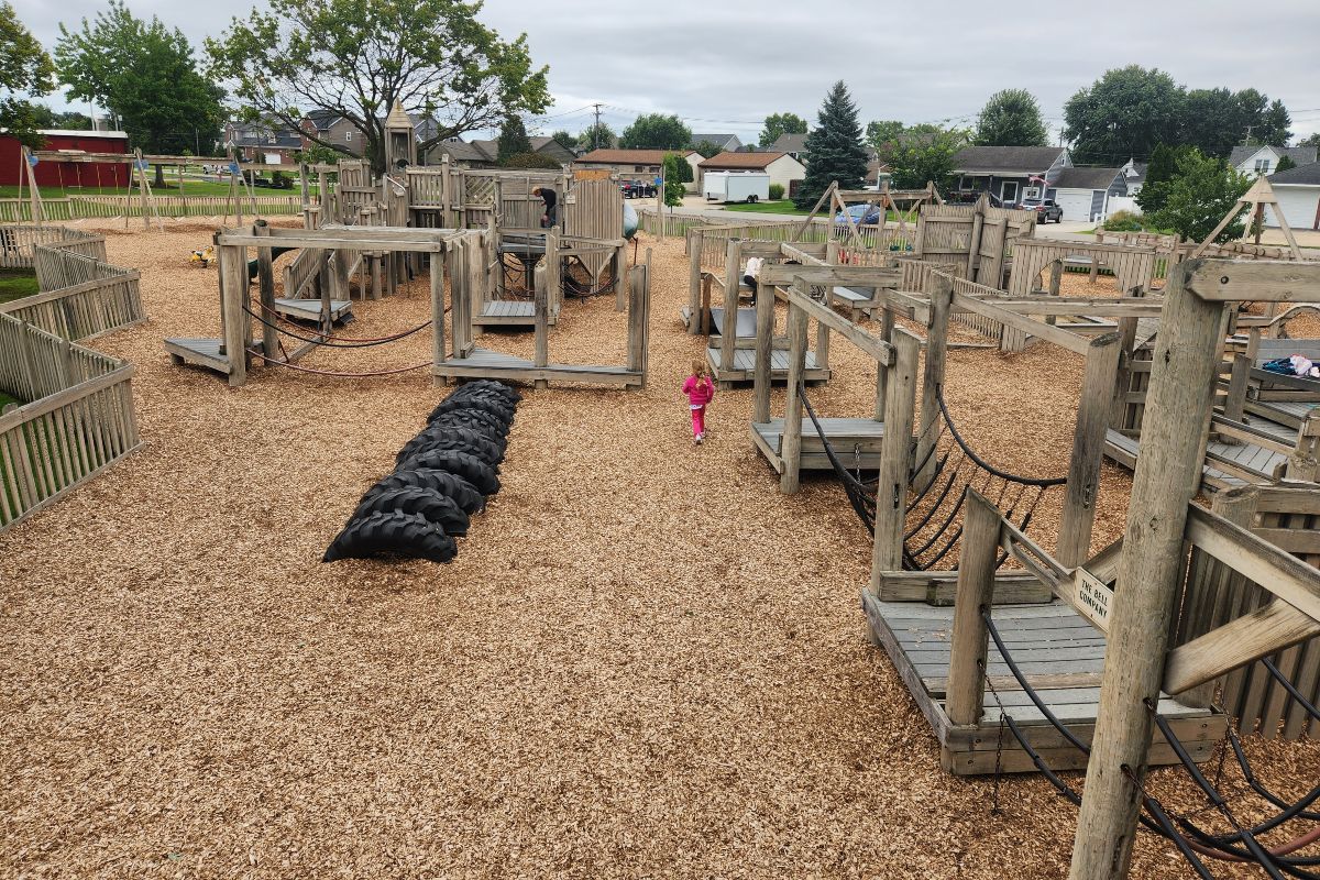 10 Wooden Parks In The Metro Detroit Area Worth Checking Out ...