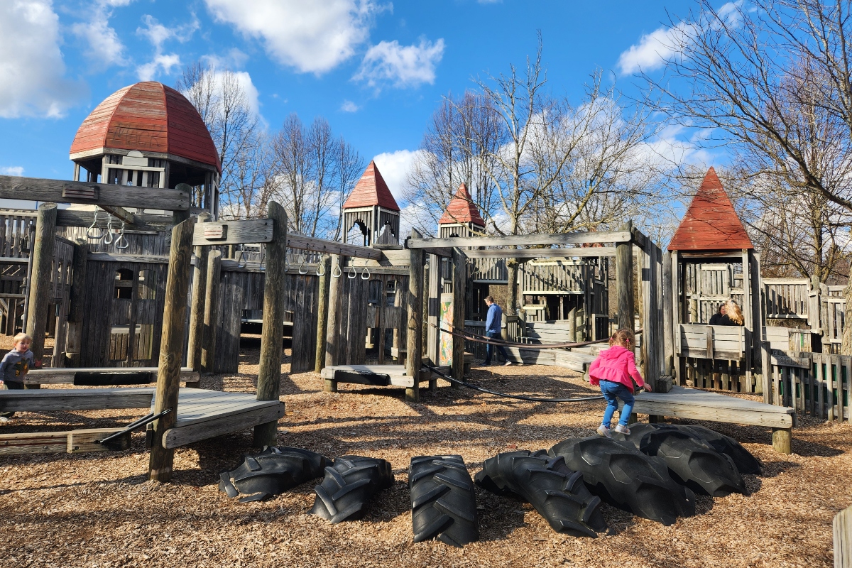 Our Top 4 Reasons To Visit Chelsea With Kids - LittleGuide Detroit