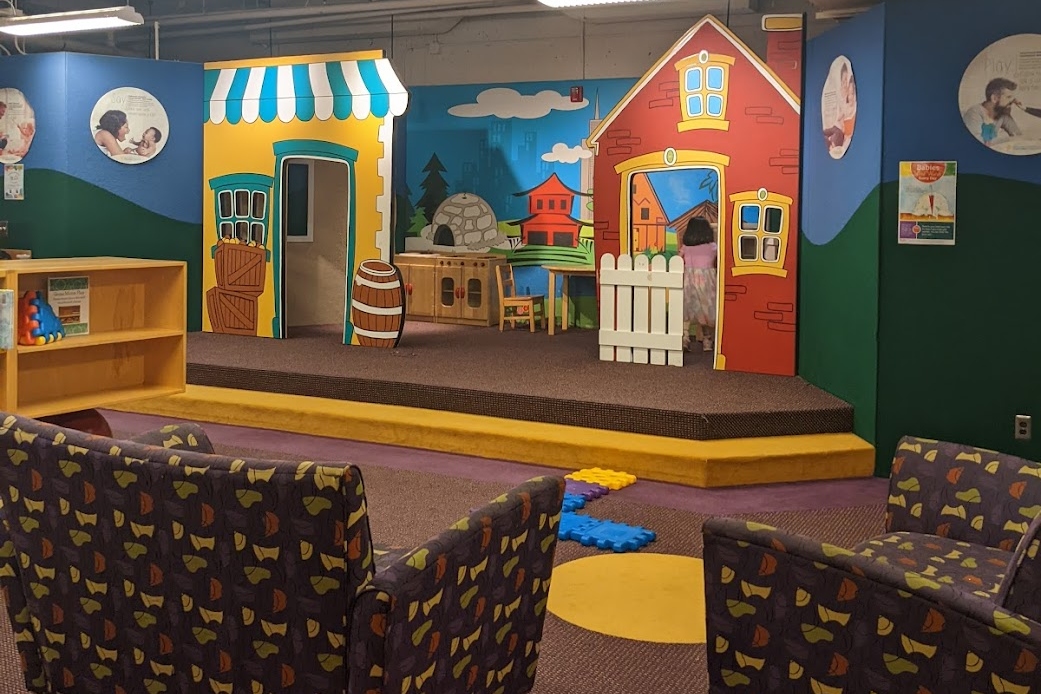 5 REASONS TO VISIT FARMINGTON WITH KIDS - LittleGuide Detroit