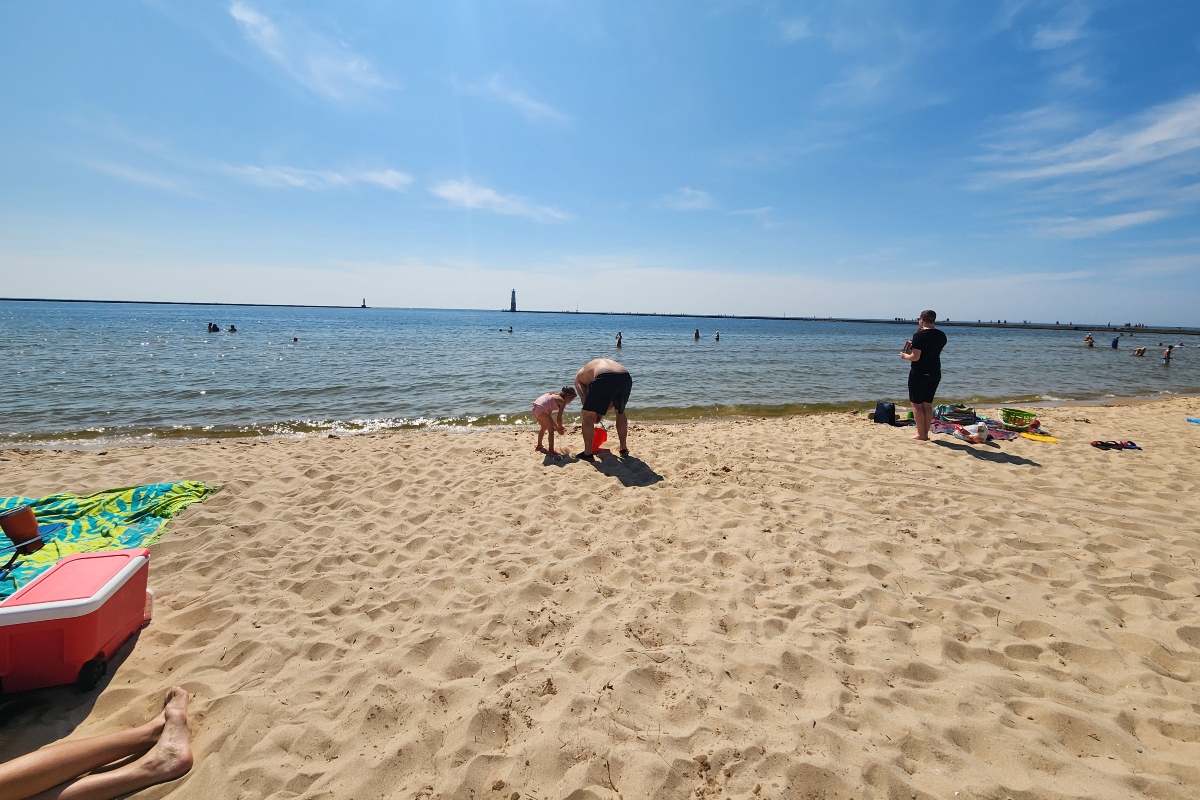 Lighthouse Beach - Port Huron - LittleGuide Detroit