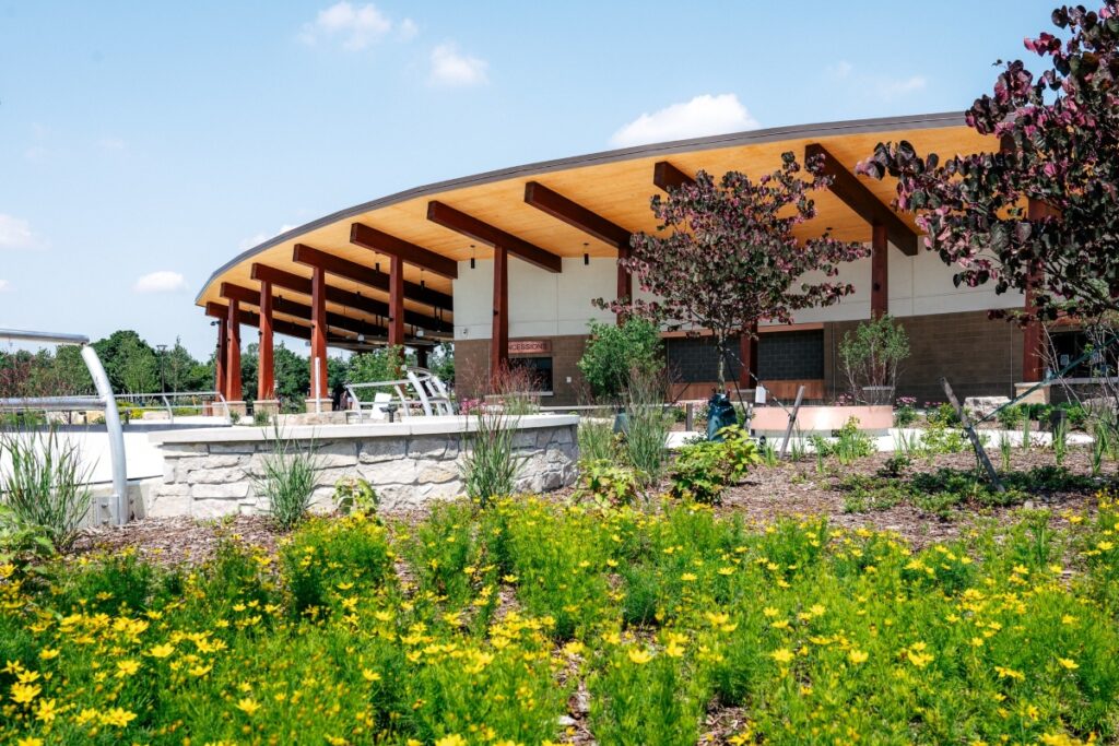 TOP REASONS TO VISIT TROY THIS SUMMER - LittleGuide Detroit