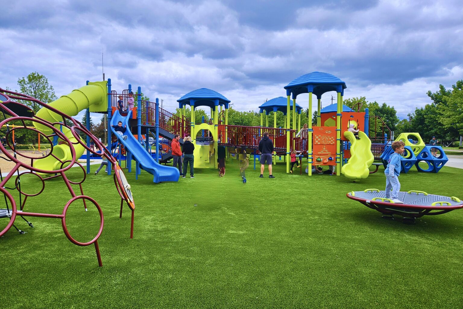 Best Parks & Playgrounds in Macomb County - LittleGuide Detroit