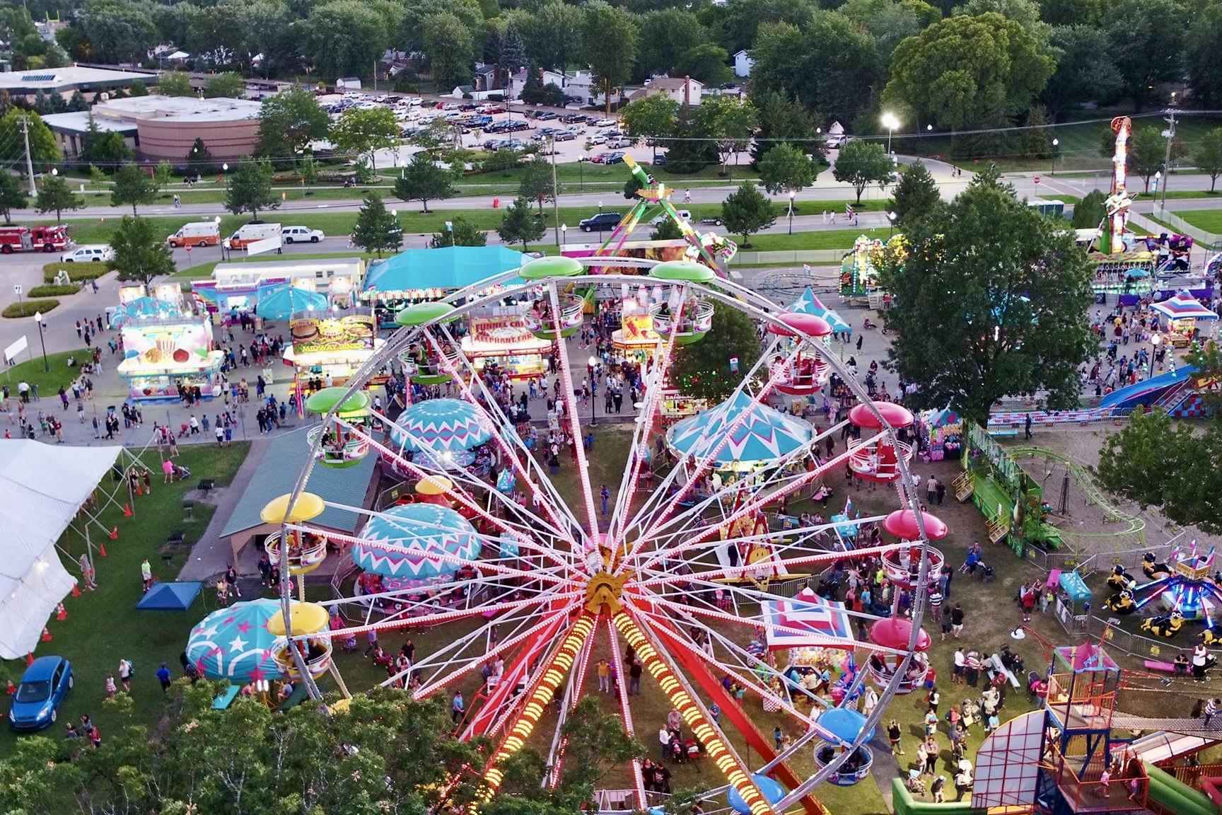 5 Inflatable Water Parks in Michigan - LittleGuide Detroit
