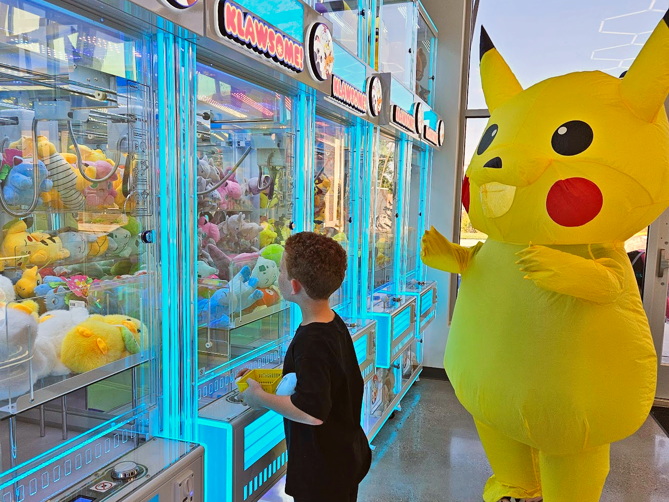 Check Out Klawsome In Novi - Michigan’s Only Stand-Alone Claw Machine ...