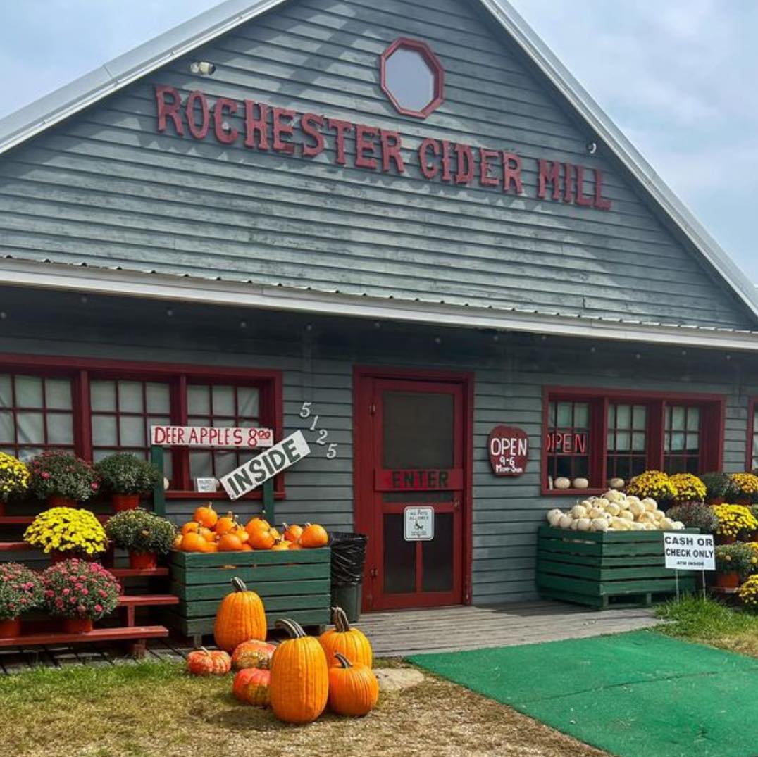 Rochester Cider Mill - Rochester - LittleGuide Detroit