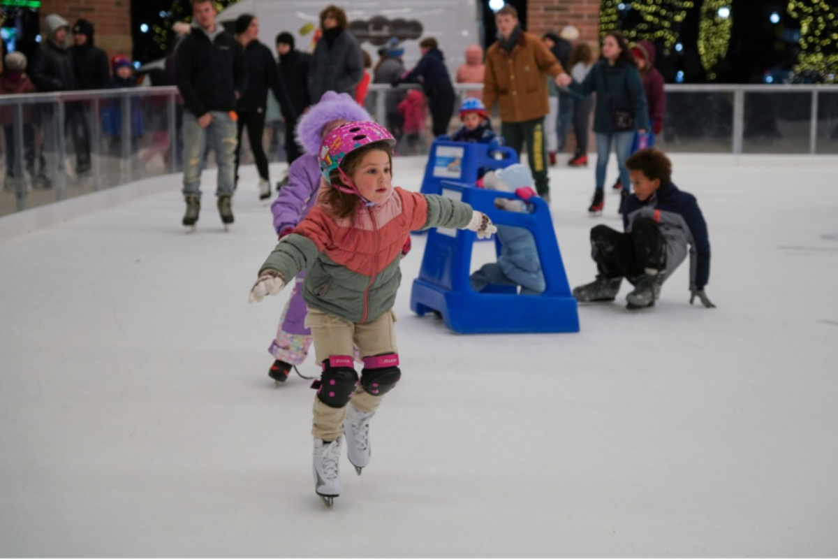 Sensory Friendly Sundays Skates - LittleGuide Detroit